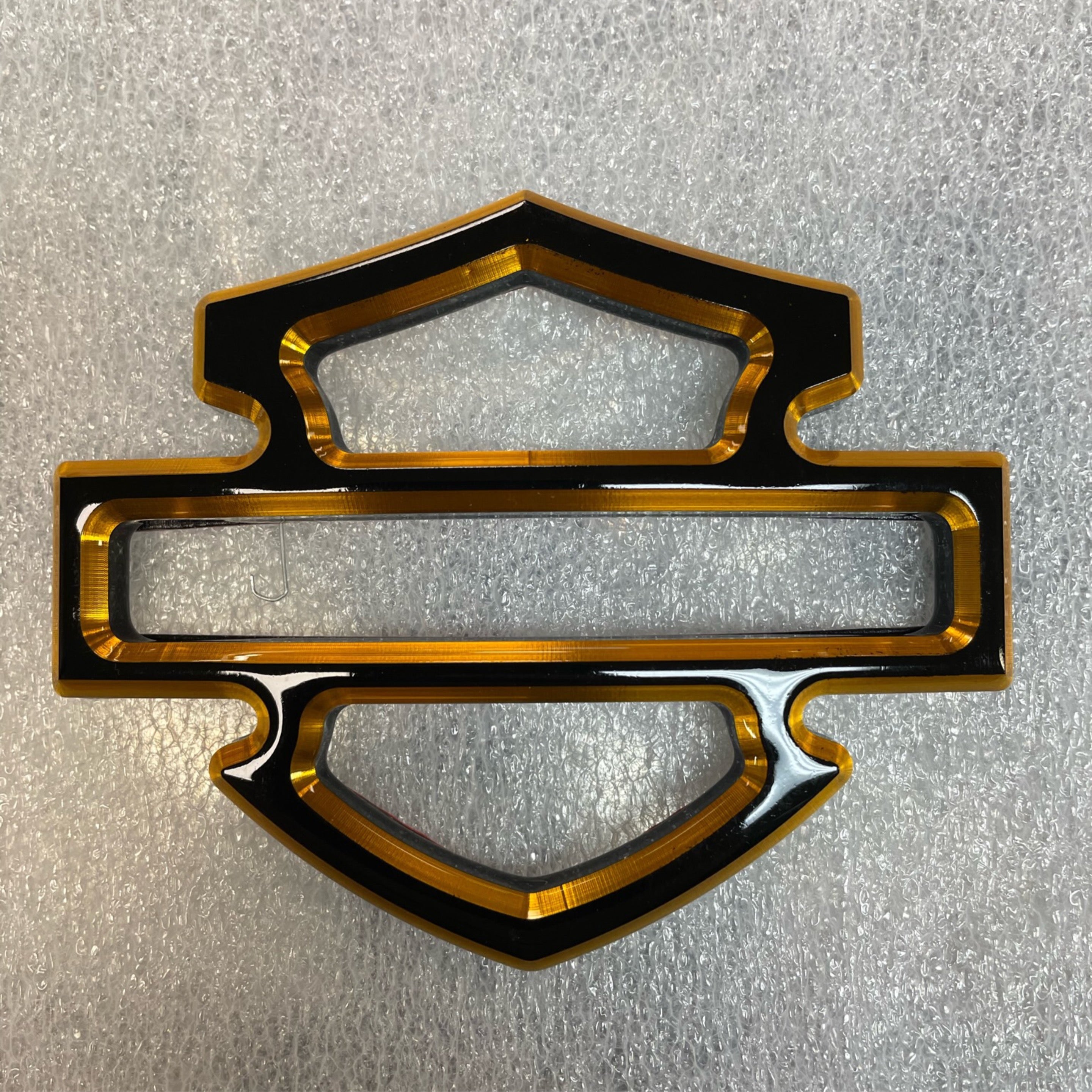 DETROIT CHOPPERS BLACK/GOLD TANK EMBLEM HD-006 | Ronnie's V-Twin Cycles